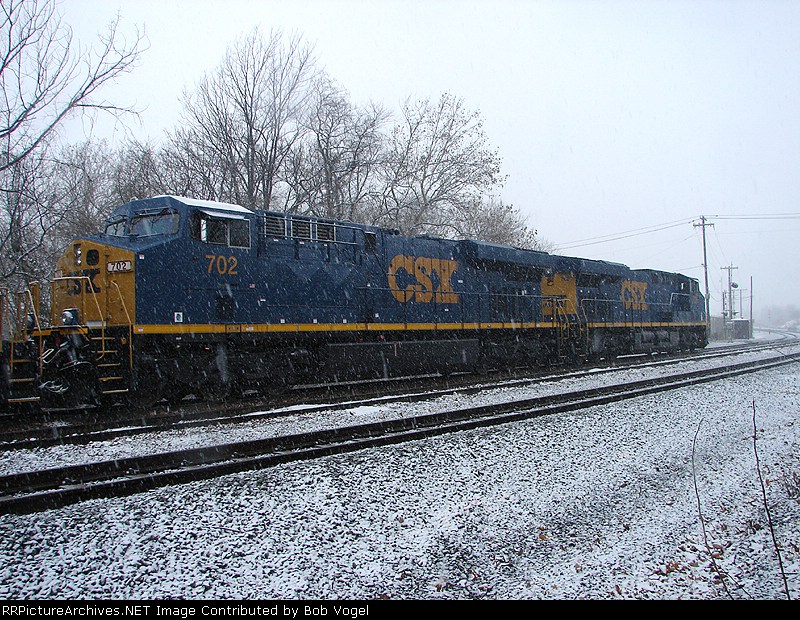CSX 702